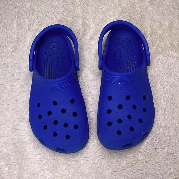 CROCS | Shoes | Crocs Junior Blue Size 5 | Poshmark